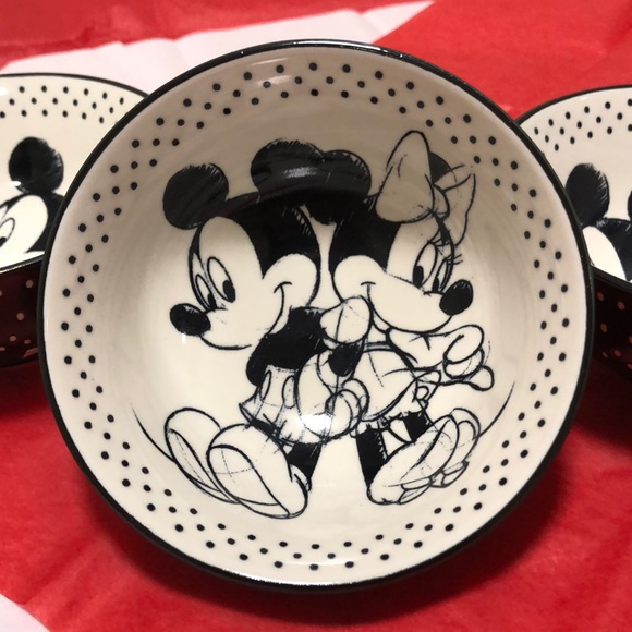 Disney | Dining | Mickey And Minnie Mouse Best Friends Bowl | Poshmark